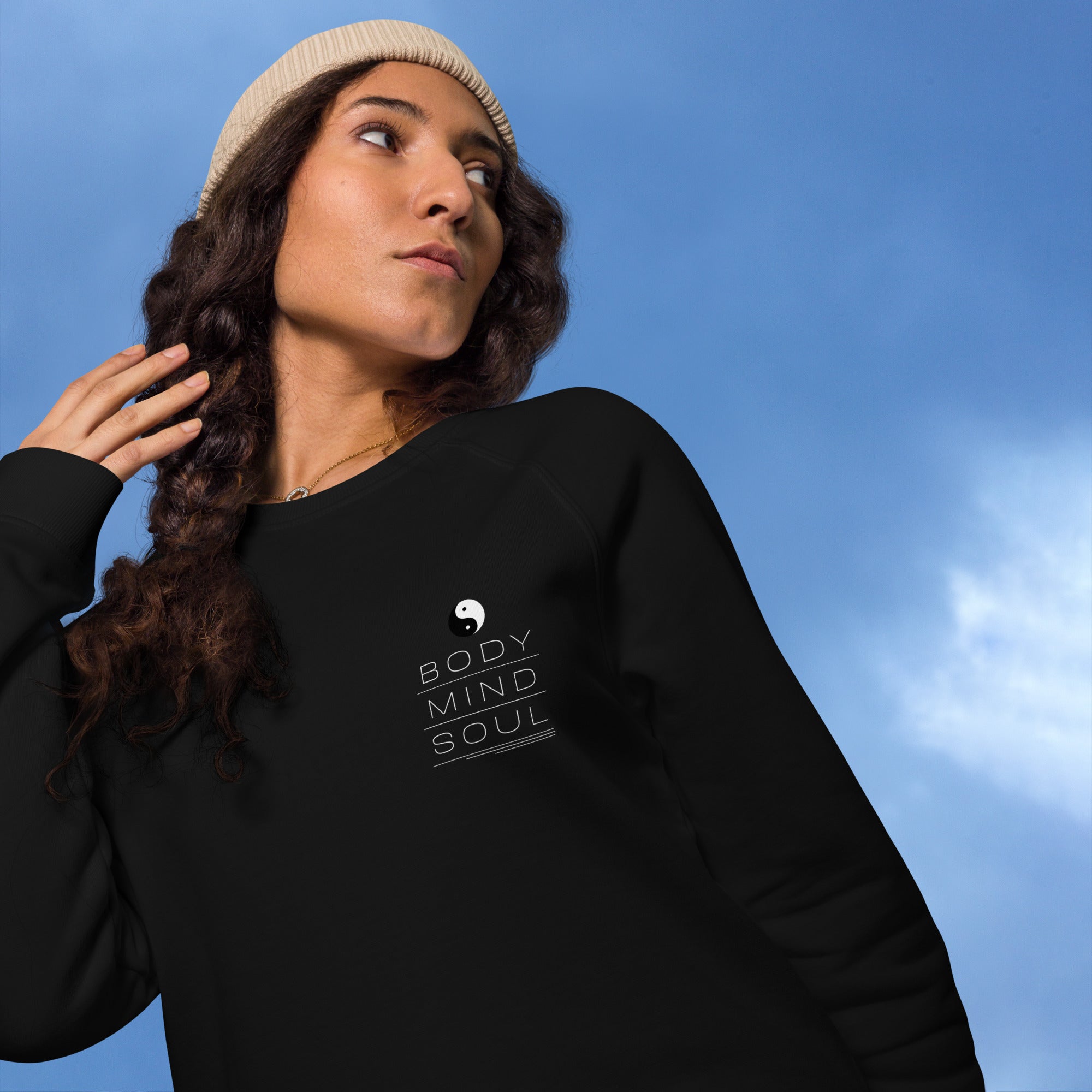 BODY MIND SOUL sweatshirt (white details) – Shefa Design Co.